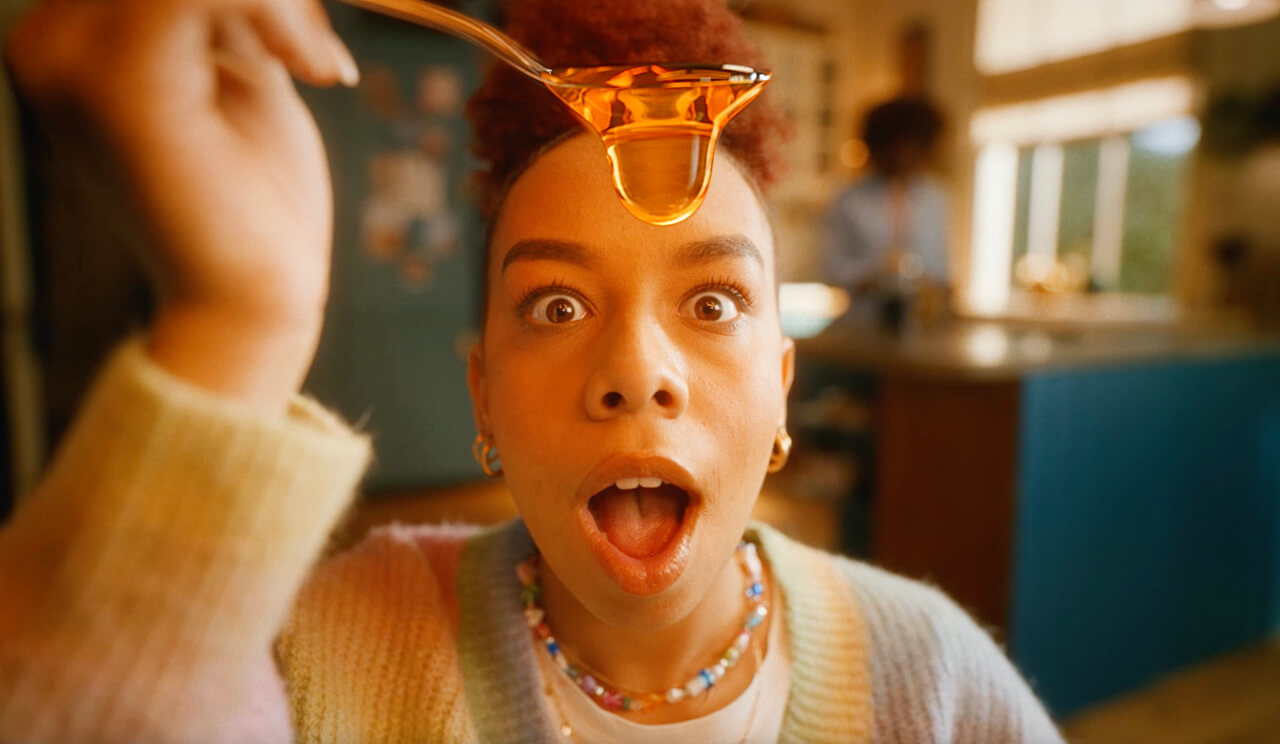 Black Treacle Tin | Lyle's Golden Syrup