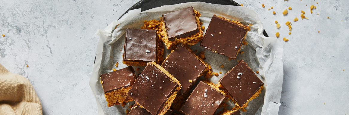 Lyles Mini Chocolate Flapjacks | Lyle's Golden Syrup