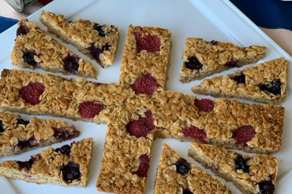 A Tremendelicious Cherry Flapjack Recipe You Need To Try - T&L Syrups